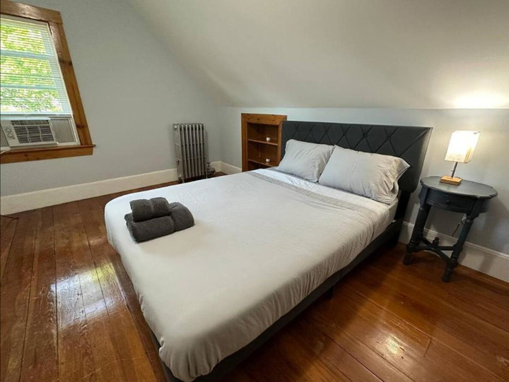 -No53- Lovely Large Room In A House - 10 Min To Green Line And Red Line T Stations & Tufts University - Centrally Located At Somerville Boston - Somerville, MA
