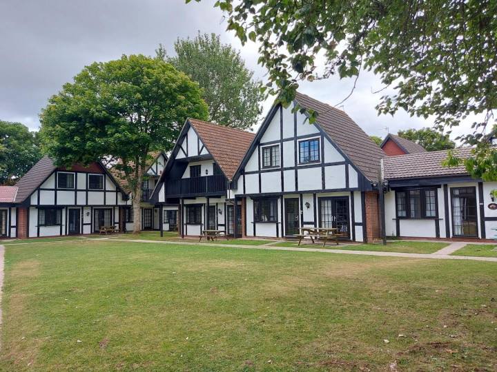 3.9. Tudor Court - Hayle