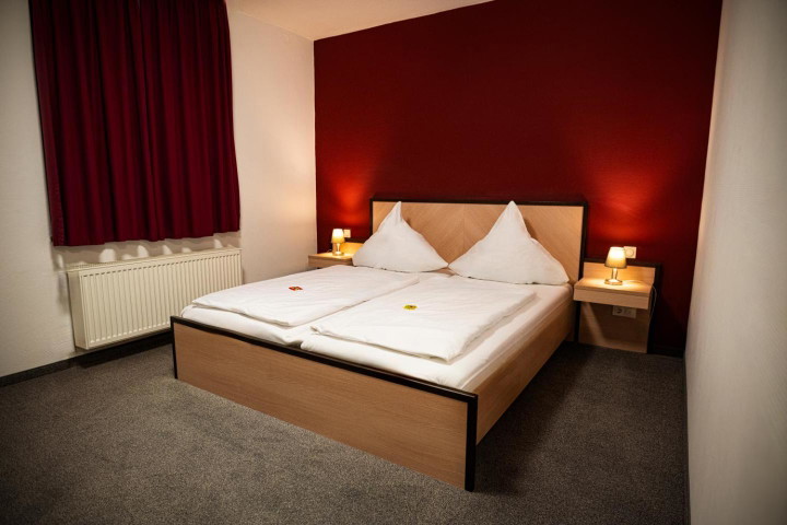 Neros Hotel - Abensberg