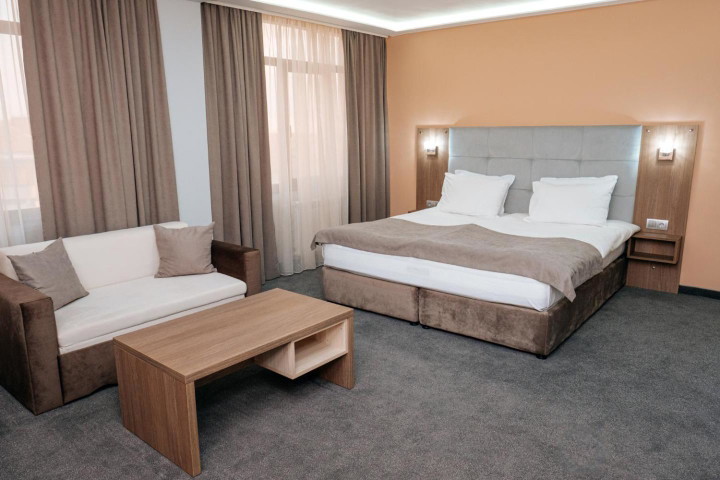 Hotel Tundzha - Renovated! - Bulgaria