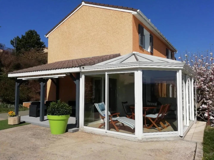 Maison Calme Avec Piscine Et Vue Imprenable. - Saint-Étienne