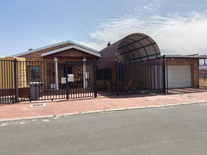 Cape Town 5 Bedroom House Belhar - Città del Capo