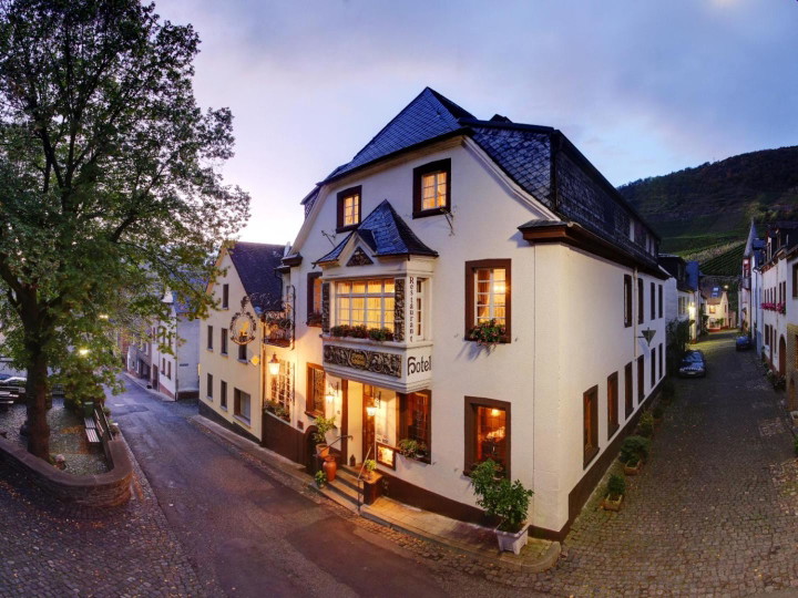 Hotel Weingut Schützen - Ediger-Eller
