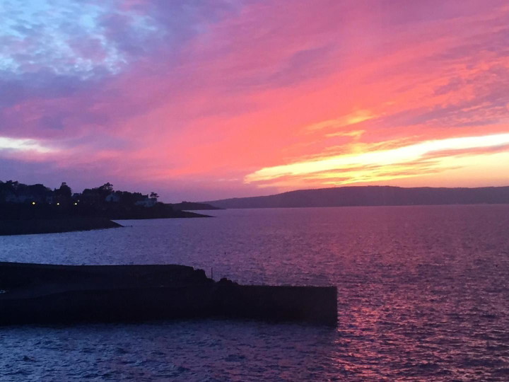 Perfect Getaway, Seafront Home - Northern Ireland