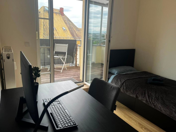 Ruhiger Flussblick Vom Balkon All-in 5g - Gera