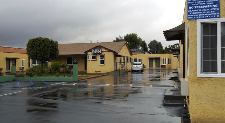 Deluxe Motel - Claremont, CA