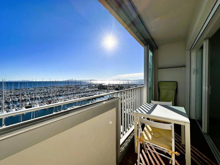 Hyeber Studio Pour 2 Personnes Avec Vue Mer Panoramique, Sur Le Port D'hyères - Hyères