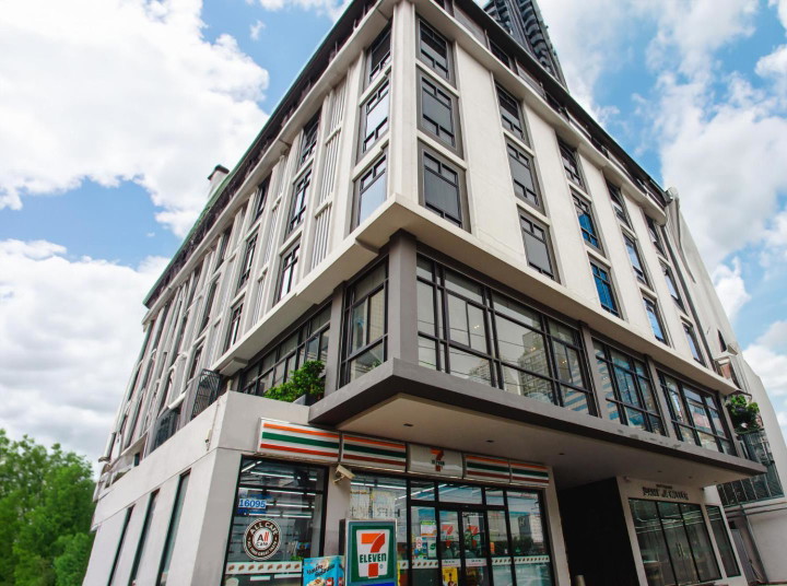 Sam E Hotel Bangkok Sathorn - Bang Rak