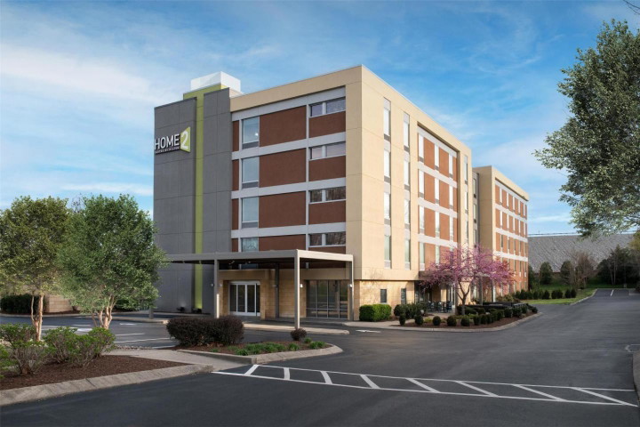 Home2 Suites Nashville Airport - Mount Juliet, TN
