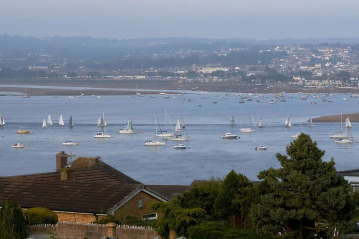 Violet Mays Retreat - Dawlish