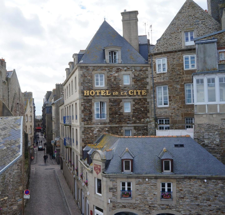 Hôtel De La Cité - Saint-Jouan-des-Guérets
