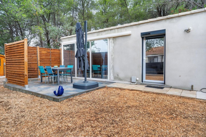 Cabanon Des Amandiers Avec Terrasse - Sanary-sur-Mer