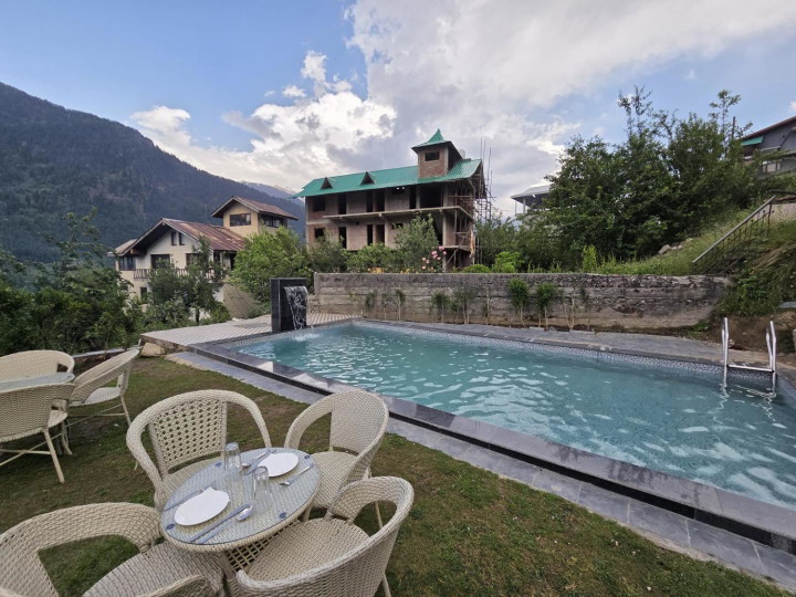 Smugglers Resort #Mountainview #Swimmingpool #Ac #Playingzone - Manali