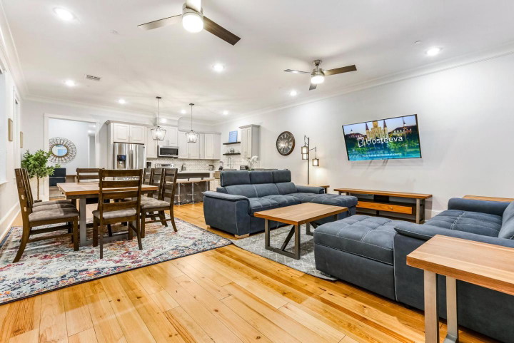 Stunning 4br-5br Near French Quarter Homes By Hosteeva - Metairie, LA