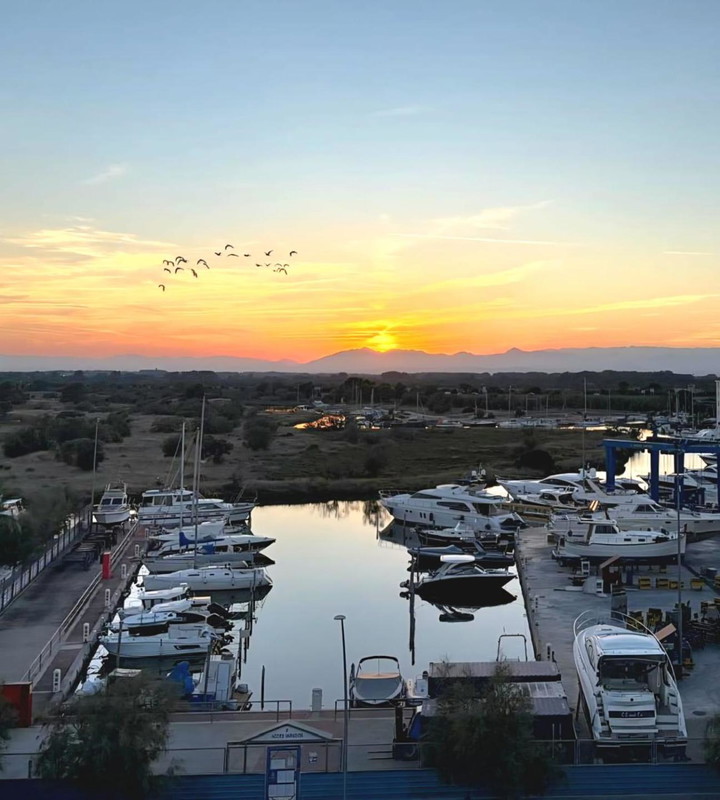 El Mirador De Santa Margarita Y Sus Atardeceres Inolvidables - Roses