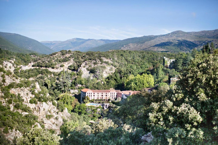 Les Pyrénées - Le Grand Hôtel & Le Château - Languedoc-Roussillon