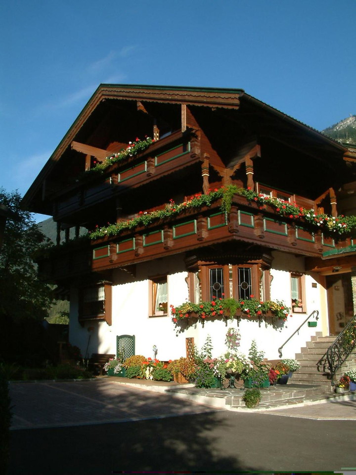Gästehaus Vier Jahreszeiten - Finkenberg