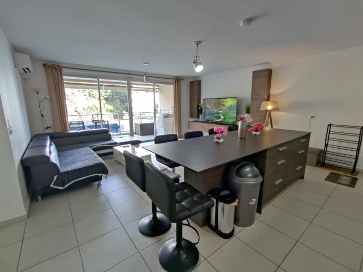 Elégant F3 à La Villa Stencer, Papeete, Calme Climatisé Et Spacieux - Tahití