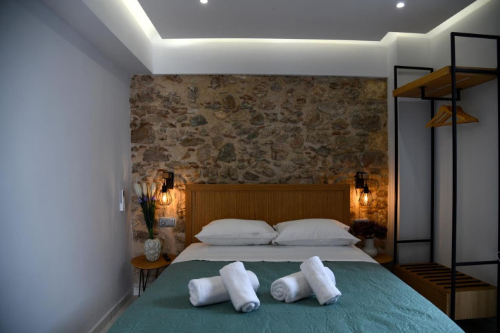 Authentic Plaka Home - Athens