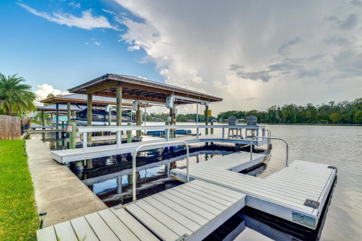 Private Dock & Water Views! Homosassa Retreat - Homosassa, FL