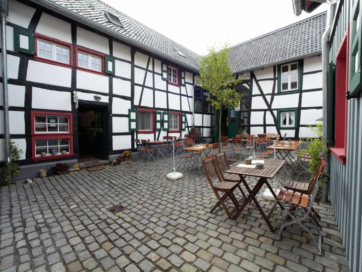 Modernes Apartment Mit Parkplatz In Der Eifel - Schleiden