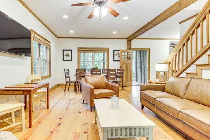 Your Cabin Fall Adventure Awaits In Cashiers Nc - Cashiers, NC