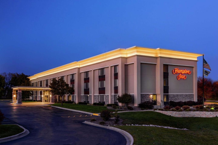 Hampton Inn Milwaukee Airport - Oak Creek, WI