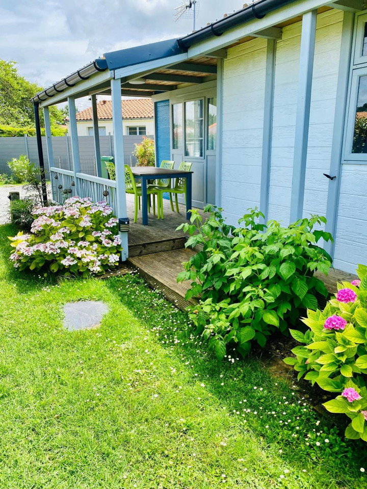 Chalet Atypique Au Calme Avec Emplacement Idéal - Charente-Maritime