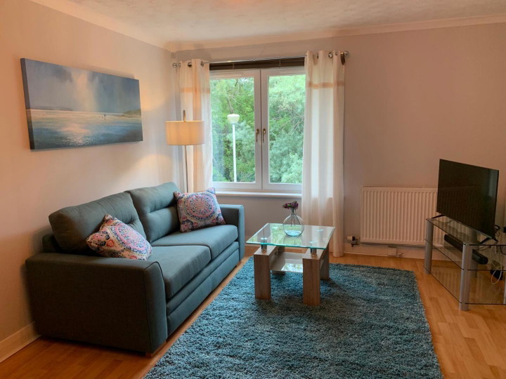 Modern One Bedroom Apartment - Lossiemouth