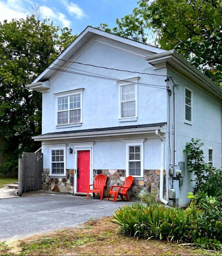 Red Bank Cozy Nest - Signal Mountain, TN