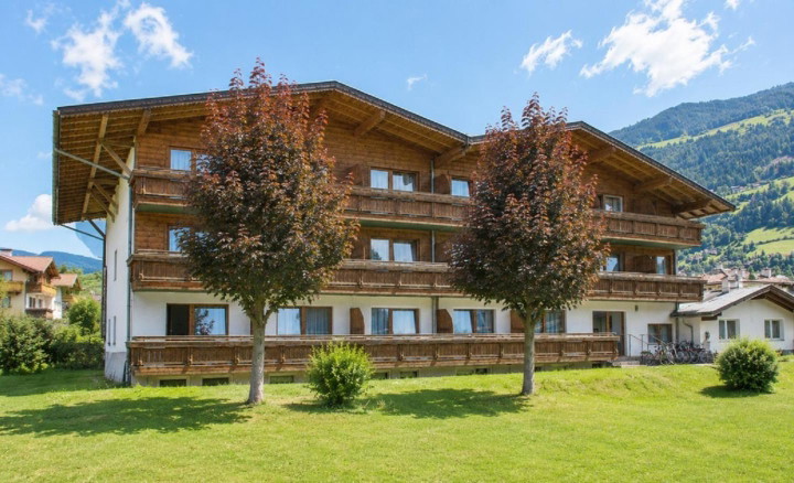 First Mountain Hotel Zillertal - Stumm