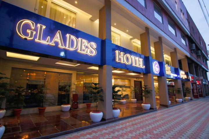 Glades Hotel - Chandigarh