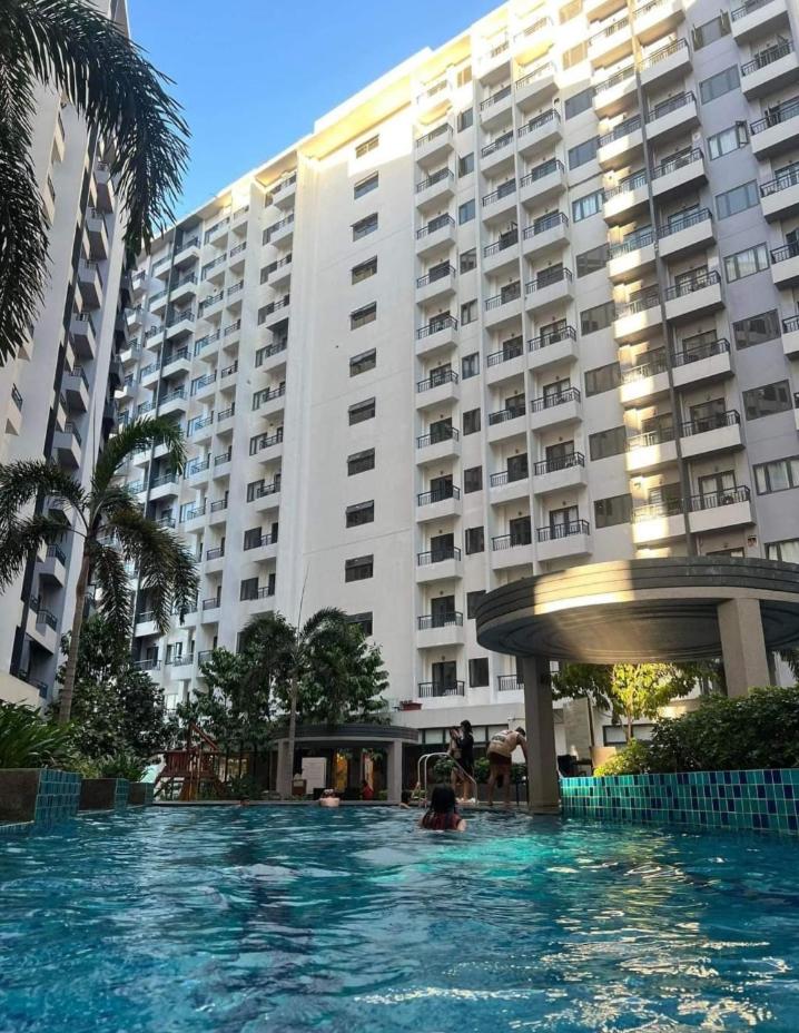 Condo In Parañaque - Parañaque