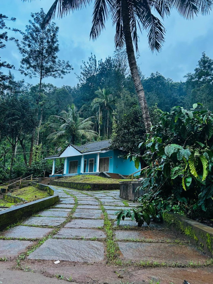 Coorg Island Cafe Resort - Kodagu