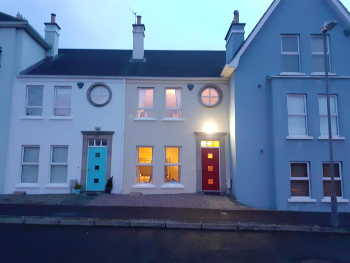 Beachside Holiday Home - Coleraine