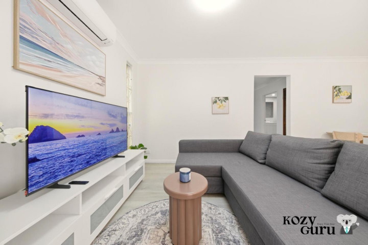 Cabramatta | Spacious 3 Bedroom Family Townhouse - Liverpool