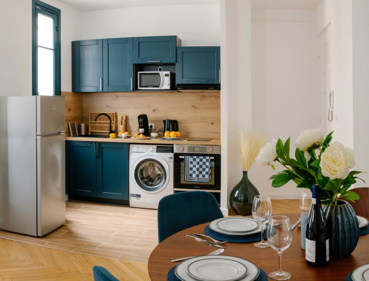 Serenity Chic Apartment Nice Center - ibis Nice Centre Gare