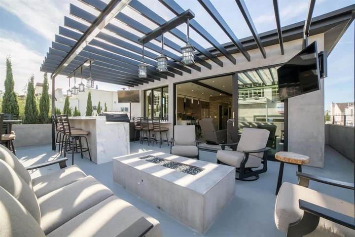 High End Luxury Near The Bay & Beach Home - Newport Beach, CA