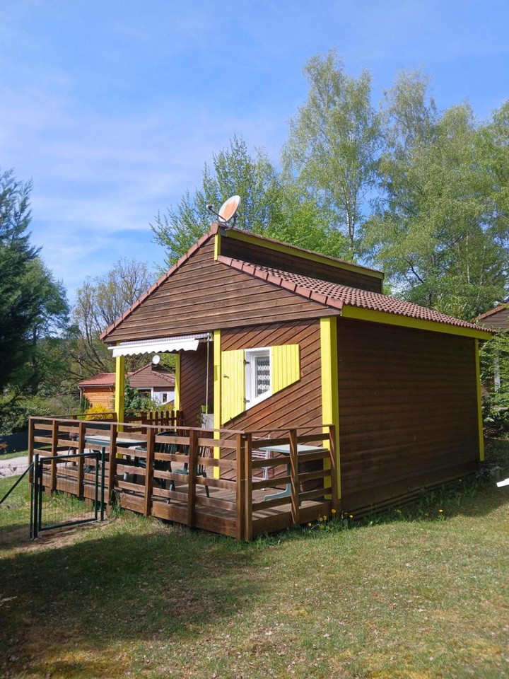 Chalet Au Calme Climatisé Et Clôturé - Thiers