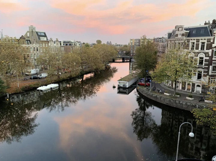 Canal View Home In The Center - Amstelveen