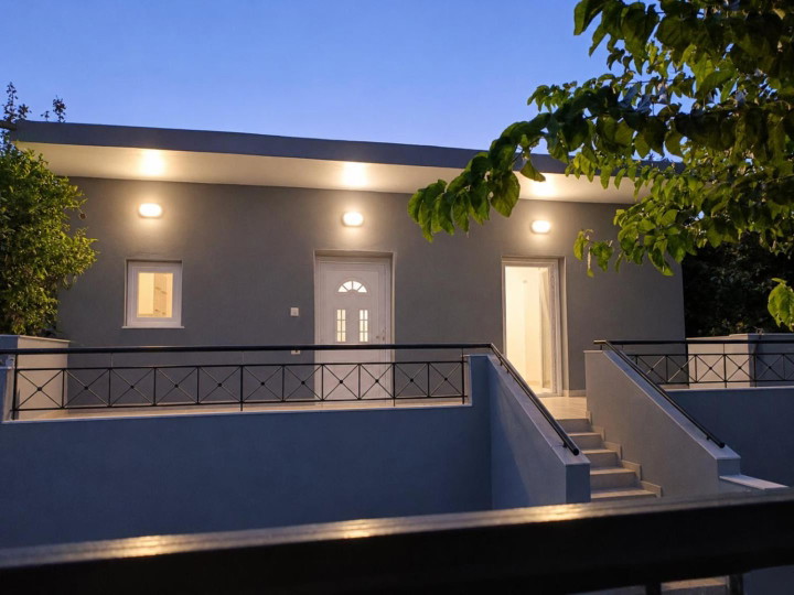Katerina Family Holiday House By The Airport - Athens Airport Eleftherios Venizelos (ATH)