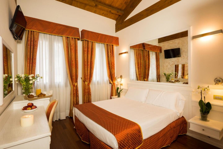 Casanova Fourrooms - Tourist Rental - Venice