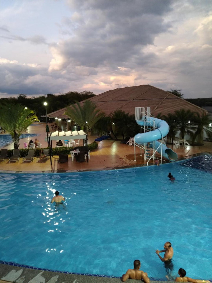 Ap Do Lago, Com Churrasqueira Privativa , Cozinha , Internet No Ap, Rampa Barco E Jet, Pesqueiro - B101 - Caldas Novas