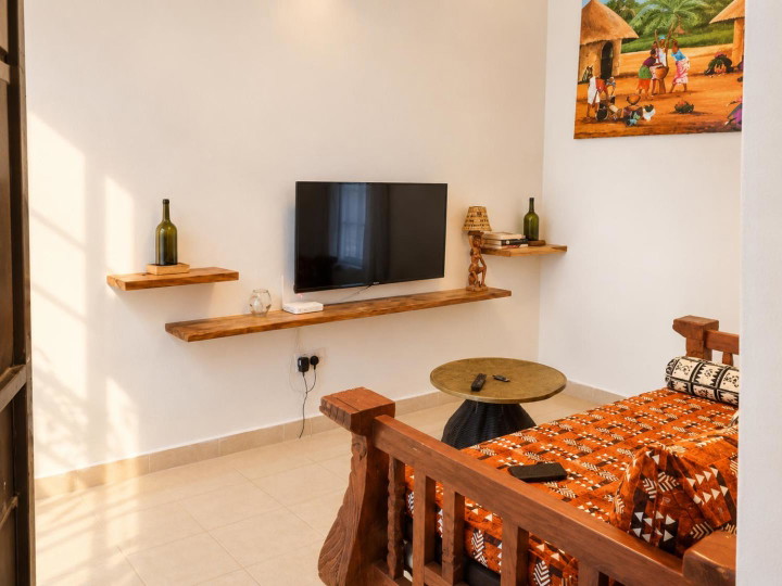 Peaceful One Bedroom House, 2-minute Walk To Diani Beach - Diani Beach