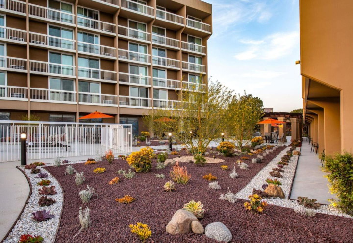 Holiday Inn Oxnard - Ventura By Ihg - Oxnard, CA
