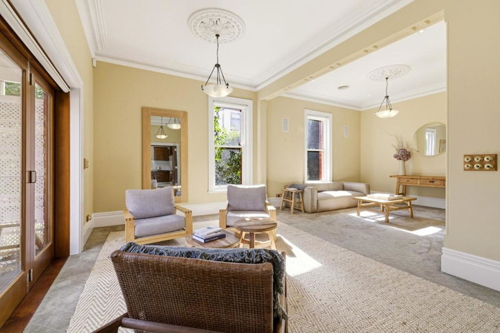 Beautiful Villa Near Cbd With Pool - 