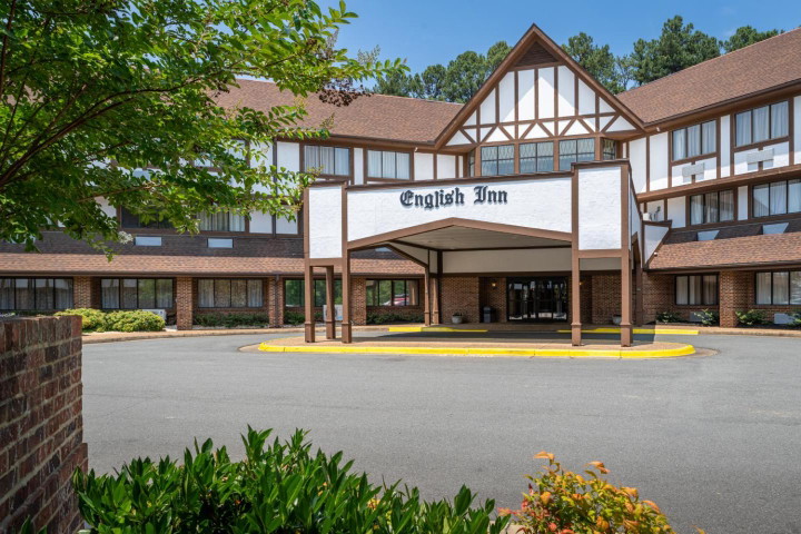 The English Inn Of Charlottesville - Shenandoah National Park