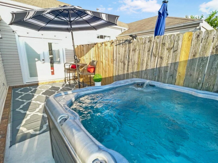 Stay At Steuben Hot Tub Remodeled Home - Springdale, AR