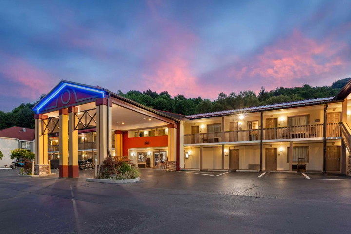 Best Western Mountainbrook Inn Maggie Valley - Waynesville, NC