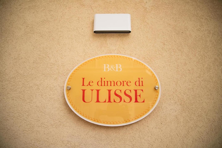 Le Dimore Di Ulisse A Gela - Casa Vacanza B&b - La Casa Di Ulisse - Gela